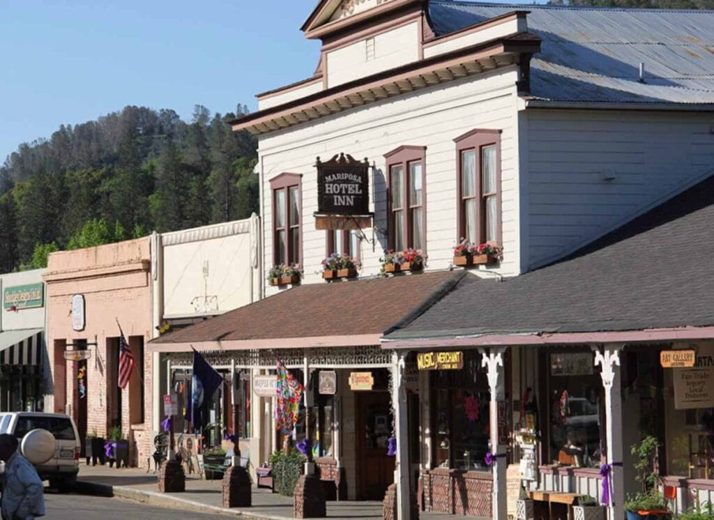 Celebrate the Holidays In Yosemite National Park, CA | Mariposa County