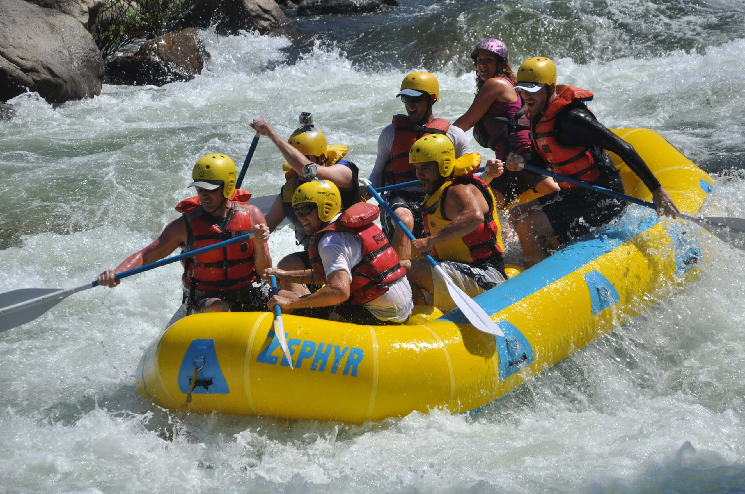 🚣 Rafting in Yosemite National Park | Yosemite Rafting